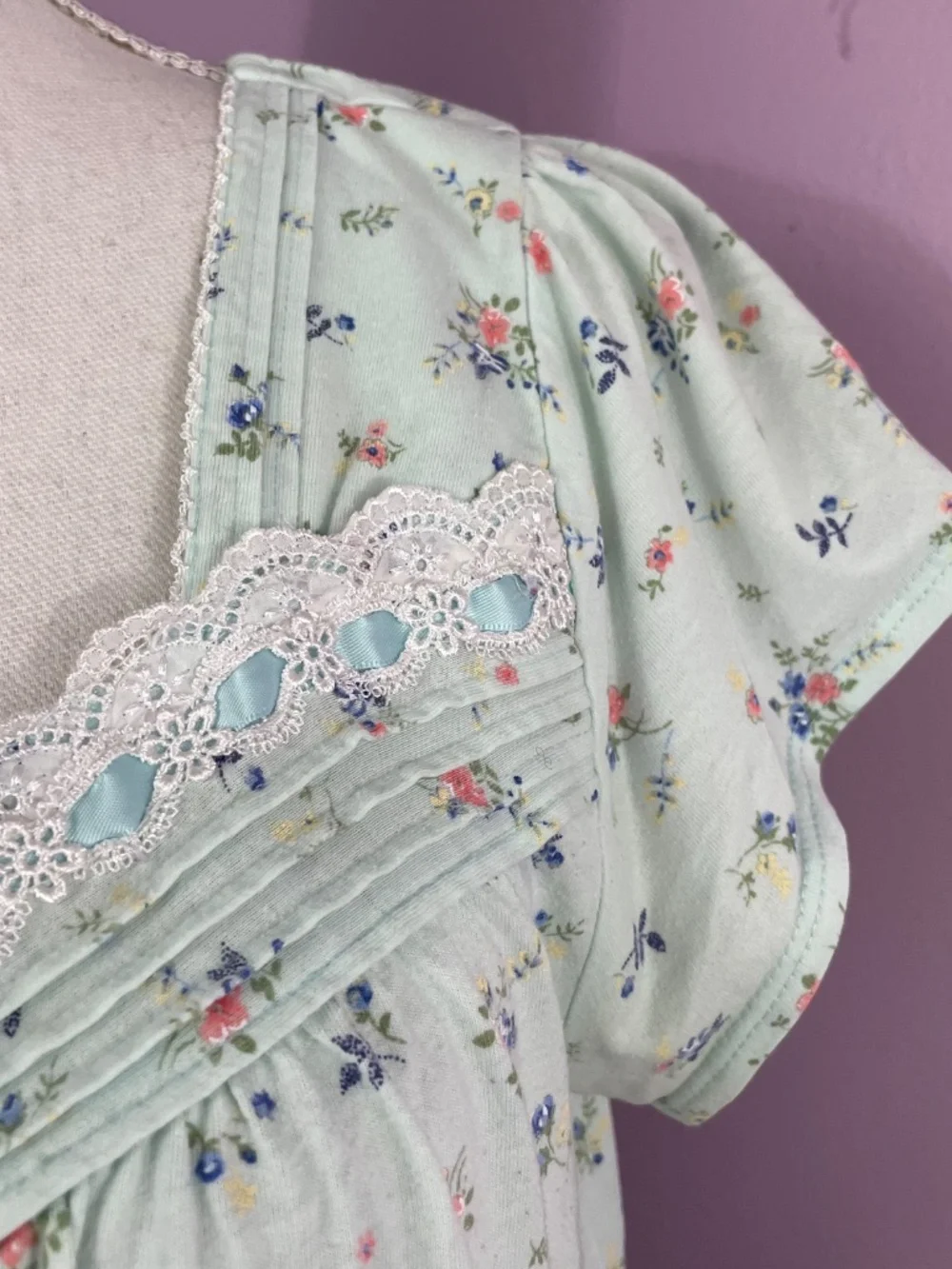 Vintage | Intimates & Sleepwear | Ditsy Floral Lace Nightdress Ribbon ...